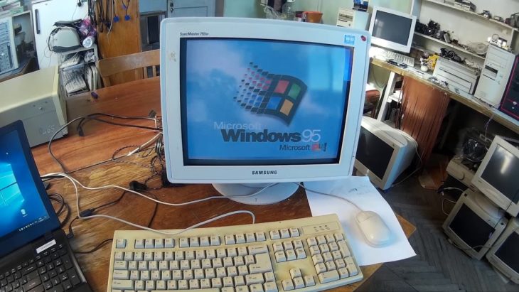 Windows 95 - Operating System That Changed History - The .ISO zone