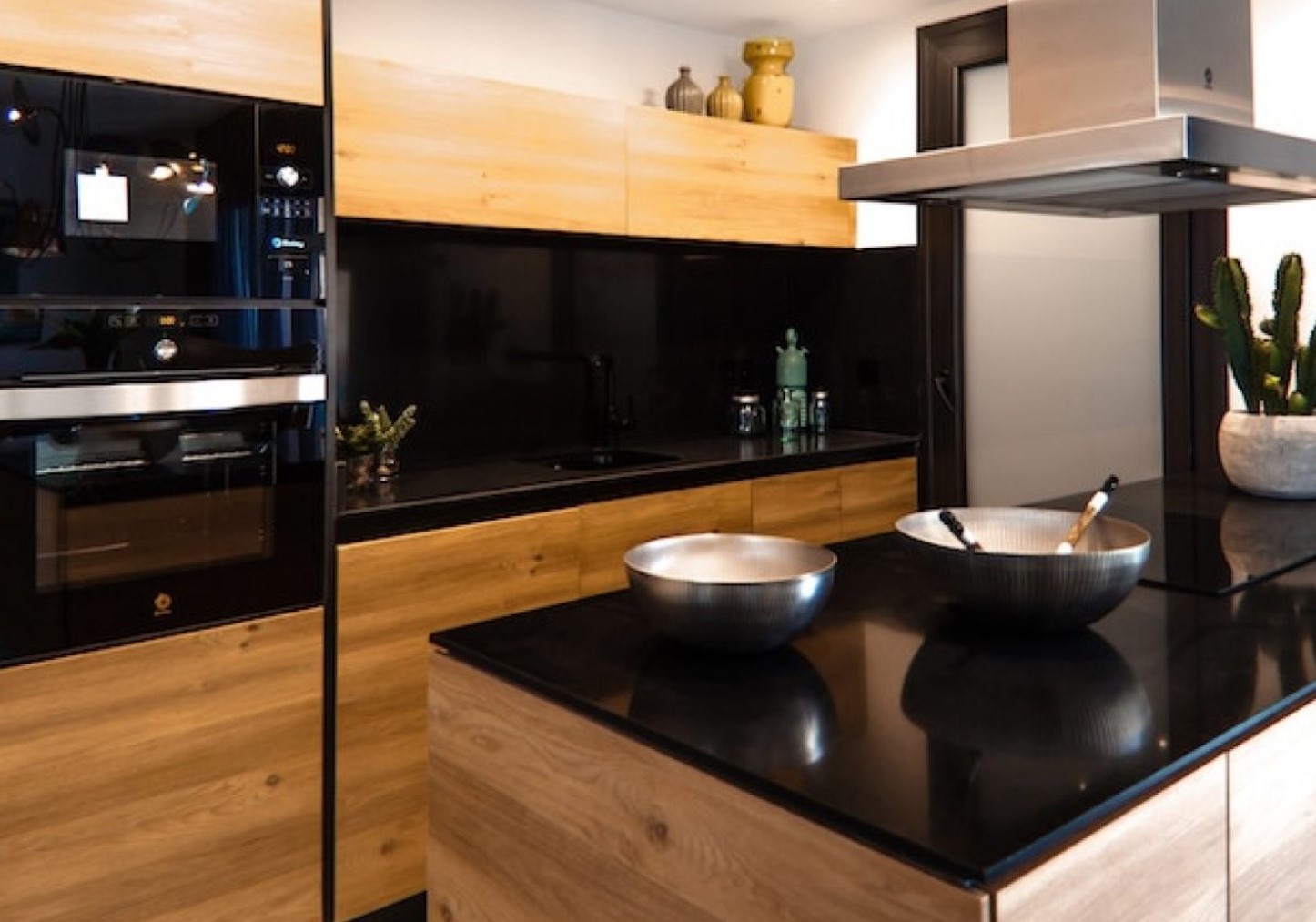 How Smart Lighting is Transforming the Carpentry Space - The .ISO zone