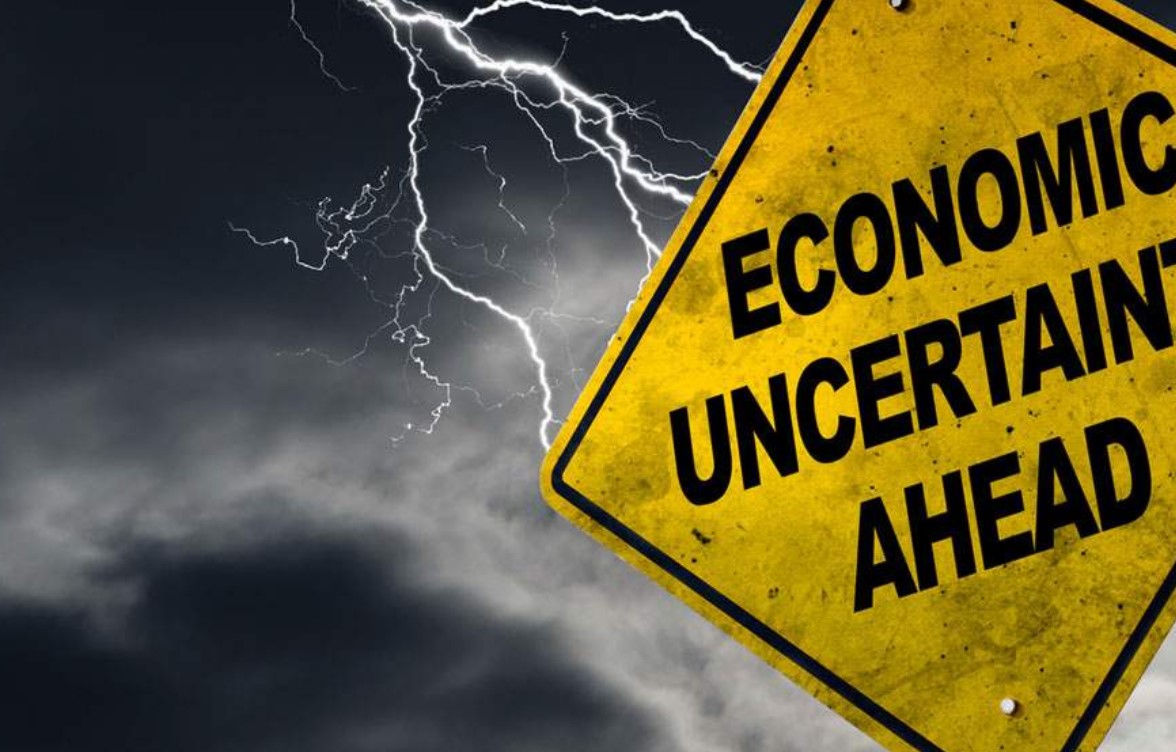 Hold off on Investing: 4 Financial Tips to Get Through Uncertain ...