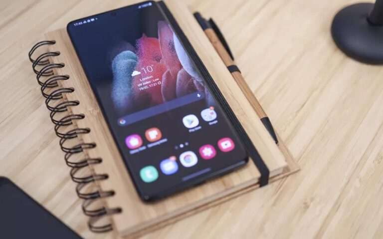 3 Best Phones for Instagram Photos - The .ISO zone