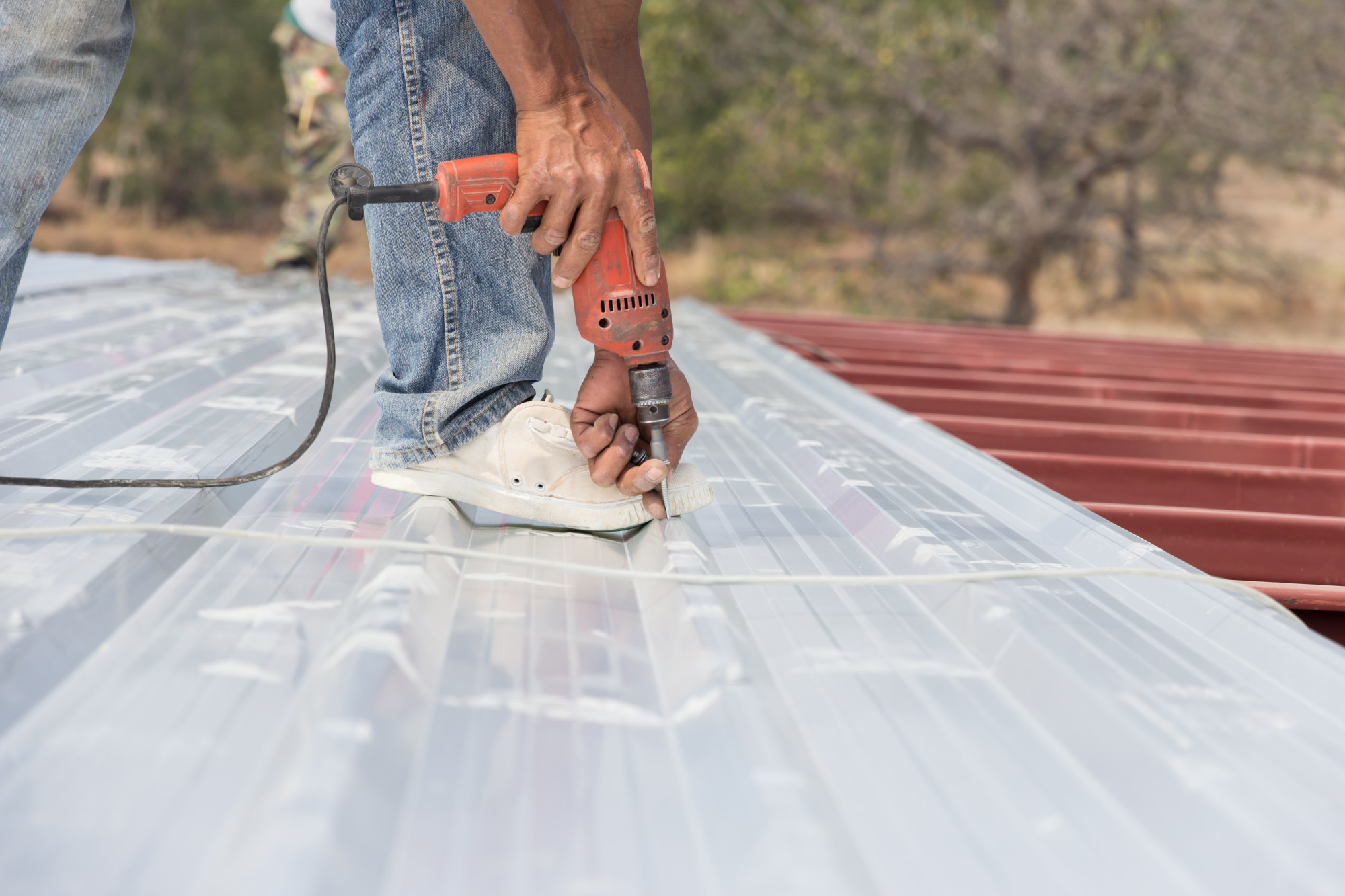 3 Things to Consider When Choosing Roofing Material - The .ISO zone